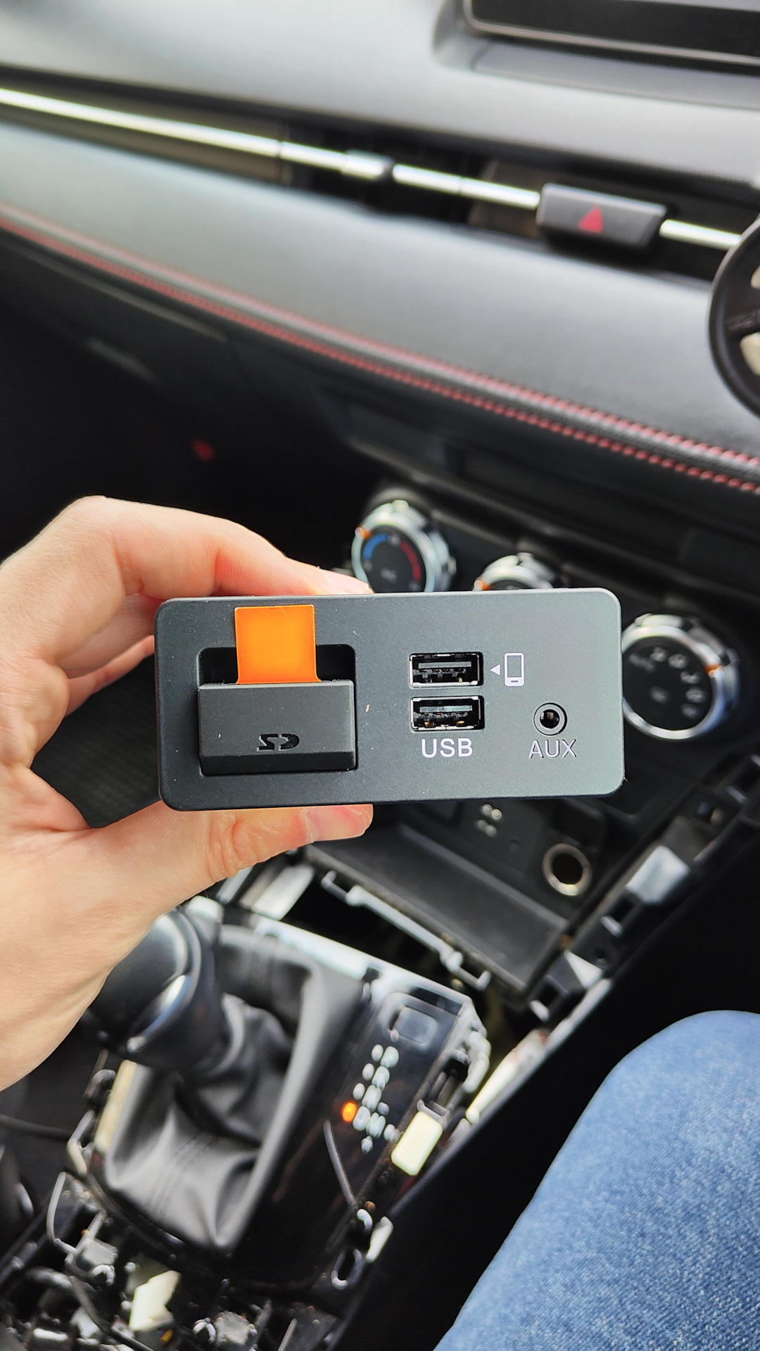 Apple car play / android auto — Mazda Demio (4G), 1,5 л, 2015 года ...