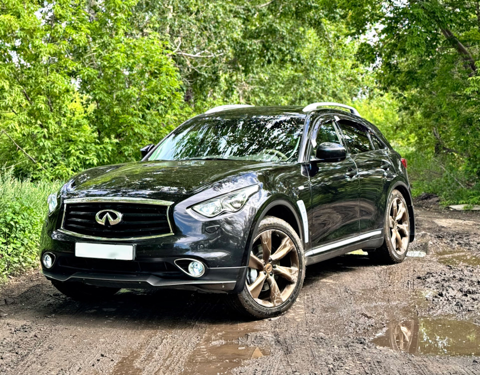 Просто фото — Infiniti FX (2G), 3,7 л, 2012 года | фотография | DRIVE2