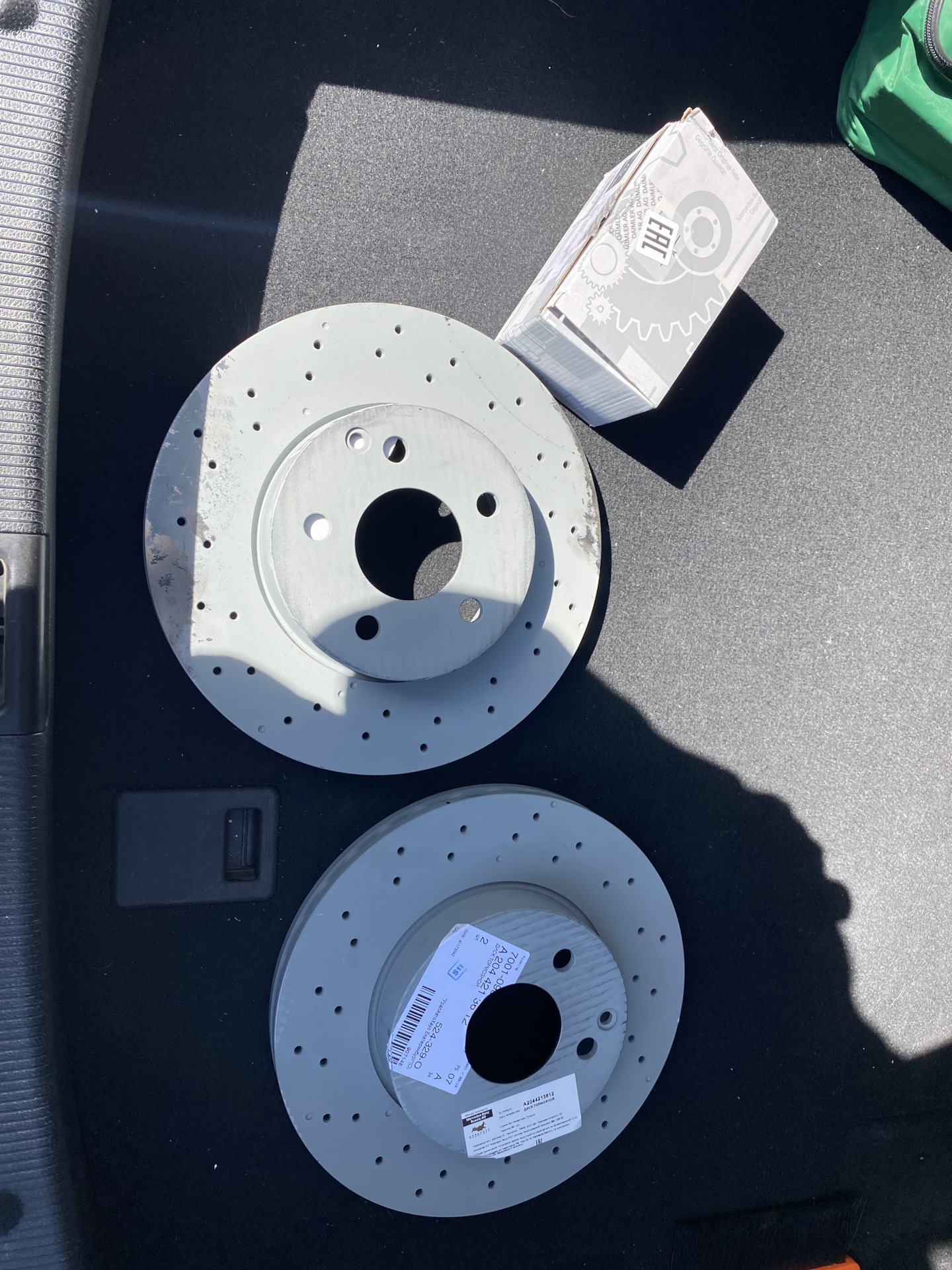 Износ тормозных колодок. — Mercedes-Benz C-Class (W204), 1 л, 2014 года ...