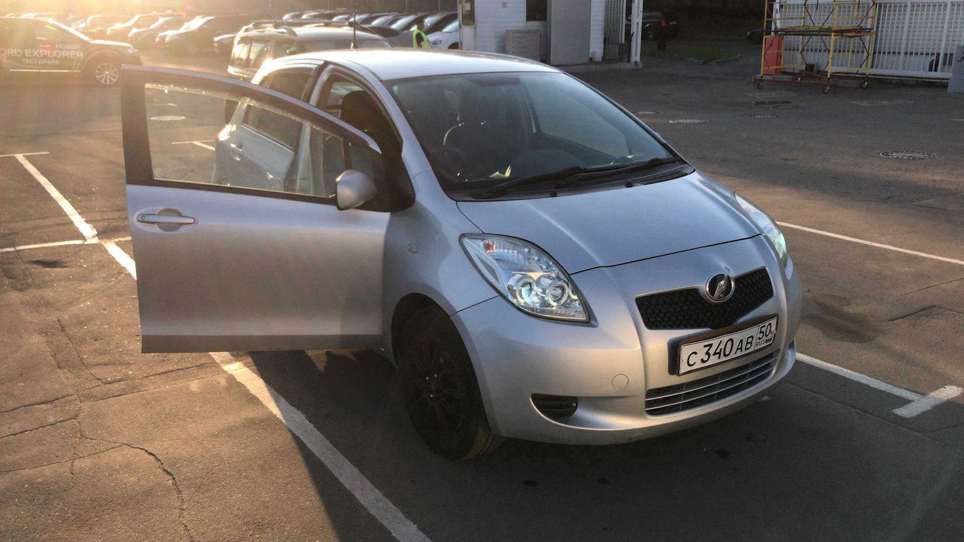 Toyota Vitz (90) 1.3 бензиновый 2006 | на DRIVE2