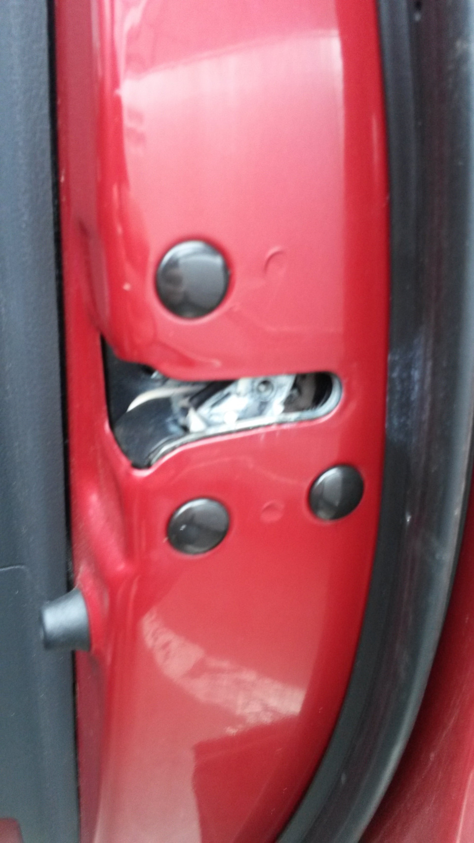 Заглушки болтов замка — Hyundai Elantra (4G), 1,6 л, 2008 года ...