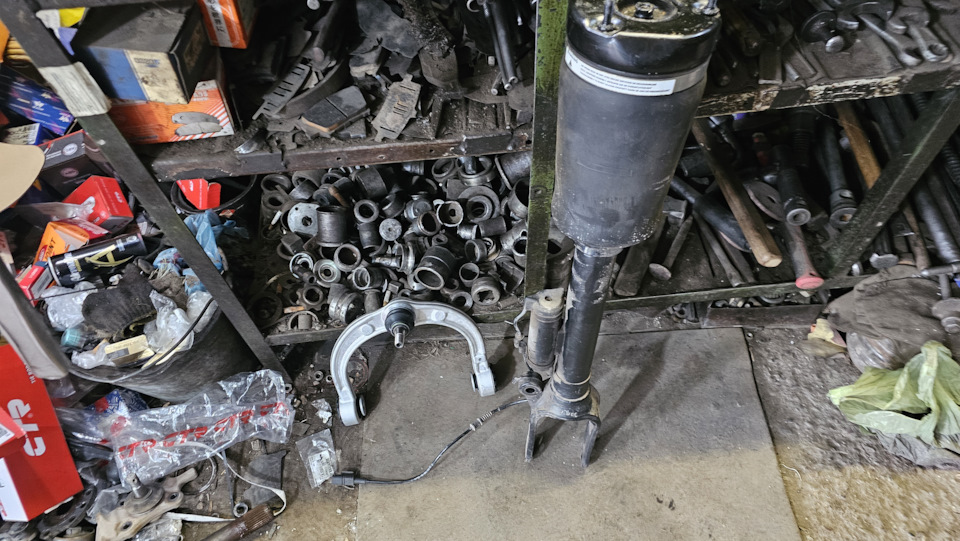 Замена топливного фильтра. Замена рулевой рейки. Подготовка к покраске ...