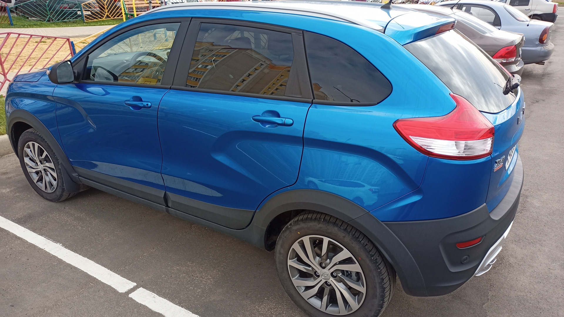 Тонировочка — Lada XRAY Cross, 1,6 л, 2021 года | стайлинг | DRIVE2