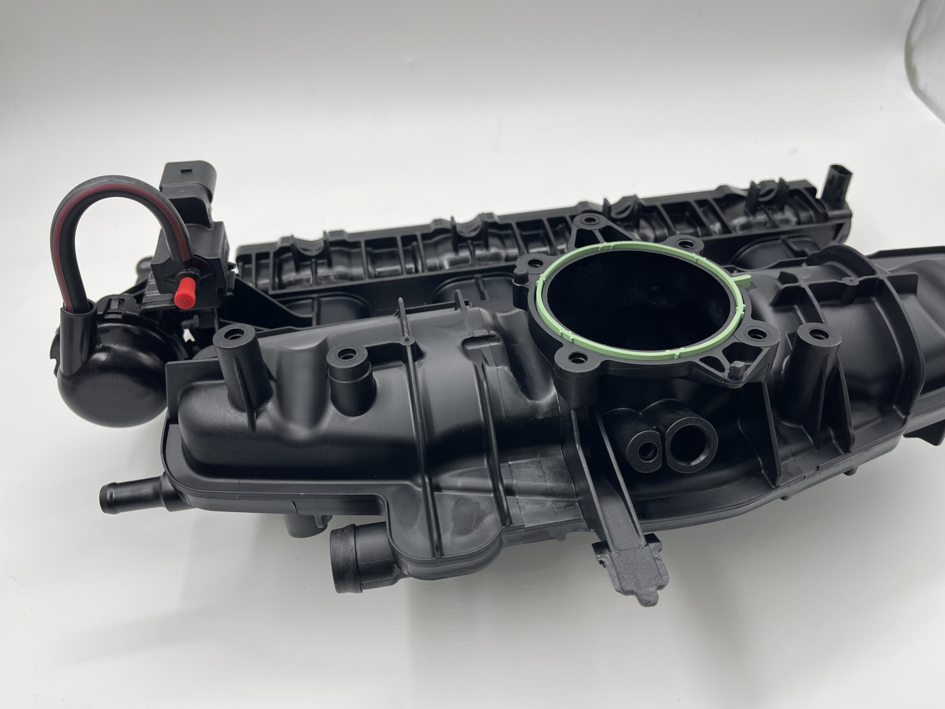 B10661 Borsehung Впускной коллектор 06J133201AR / 06J133201AS ...