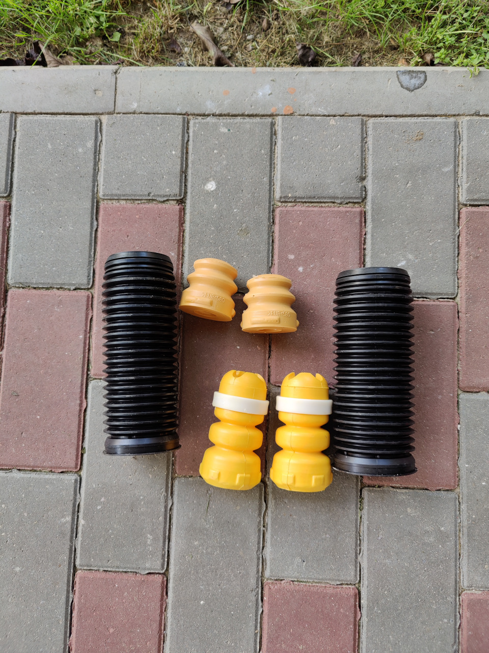 #32 Подвеска ч.2. Амортизаторы KYB — Audi A3 Sportback (8VA), 1,4 л ...