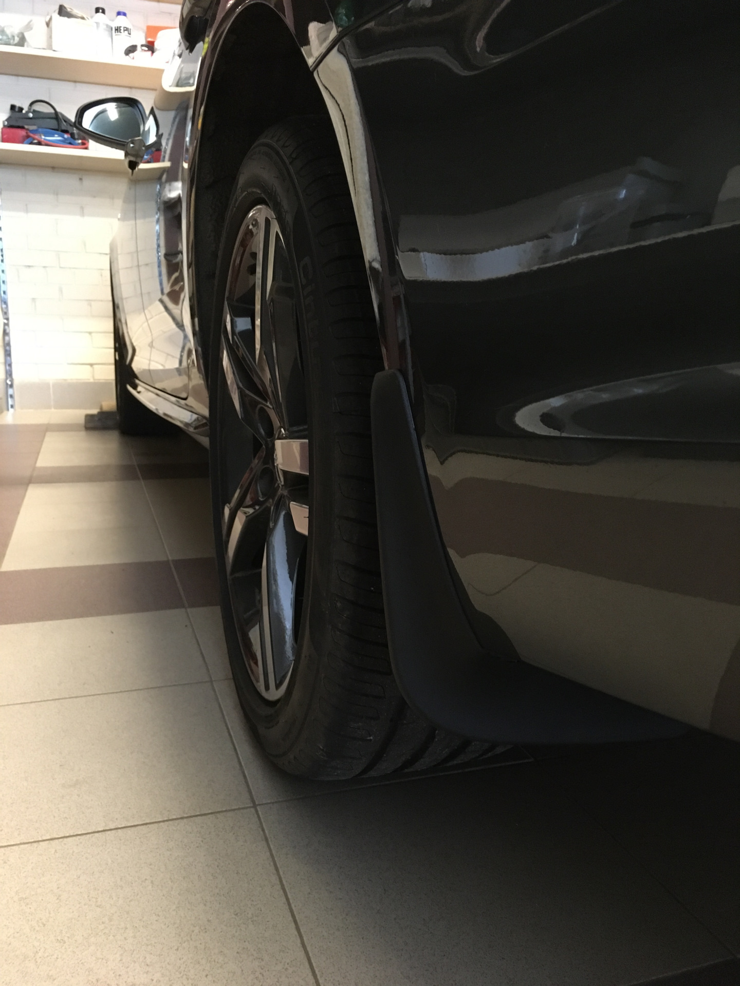 Оригинальные брызговики. — Audi A4 (B9), 2 л, 2019 года | аксессуары ...