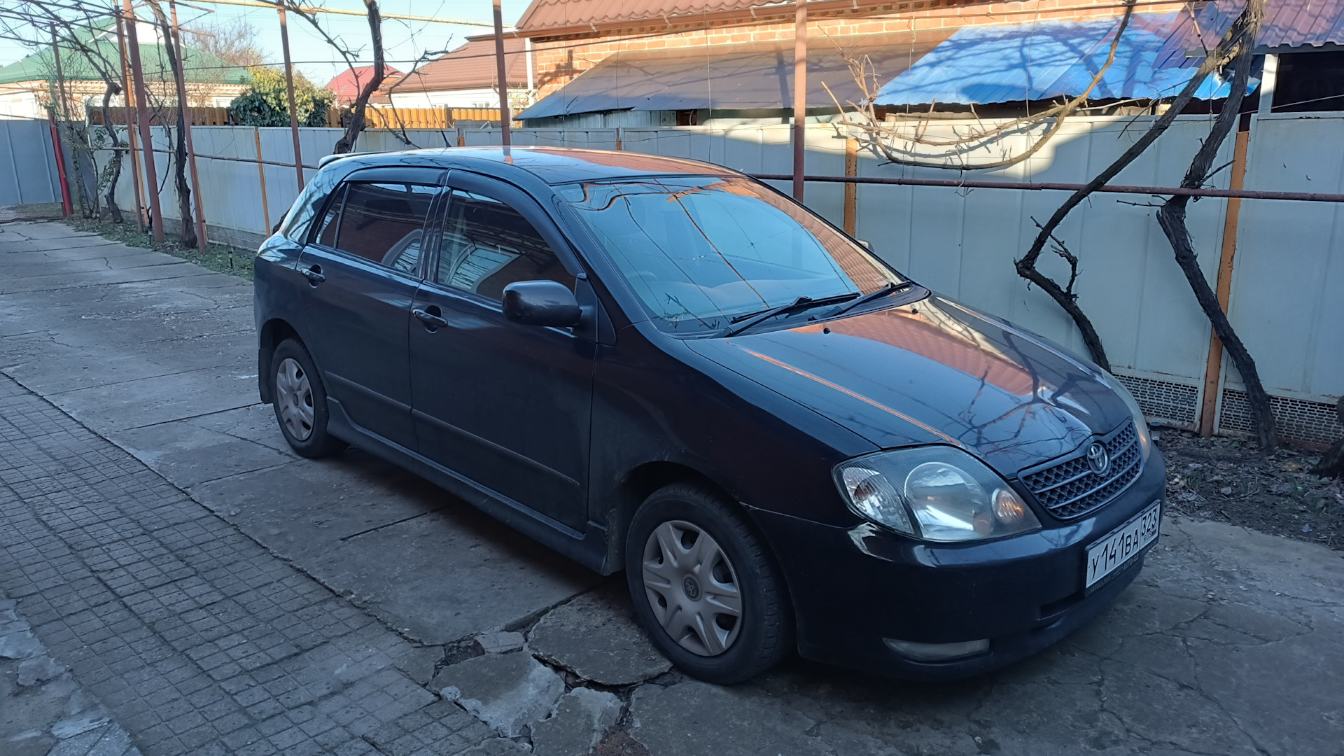 Toyota Corolla RunX 1.5 бензиновый 2001 | на DRIVE2