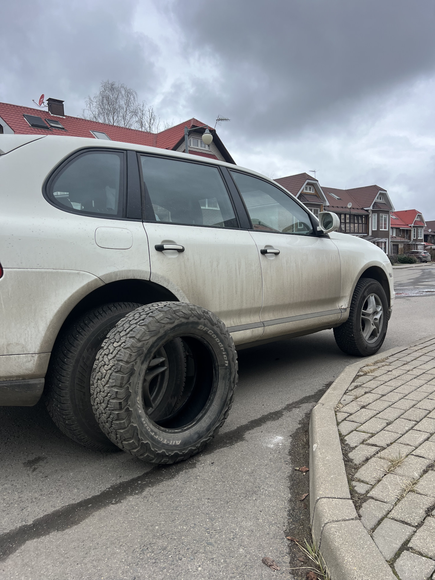 Поставил BFGoodrich All Terrain 265/65 R18 — Porsche Cayenne (1G) 955/ ...