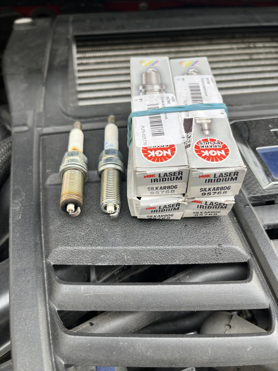 SILKAR8D6 Свеча зажигания 95768 NGK | Запчасти на DRIVE2