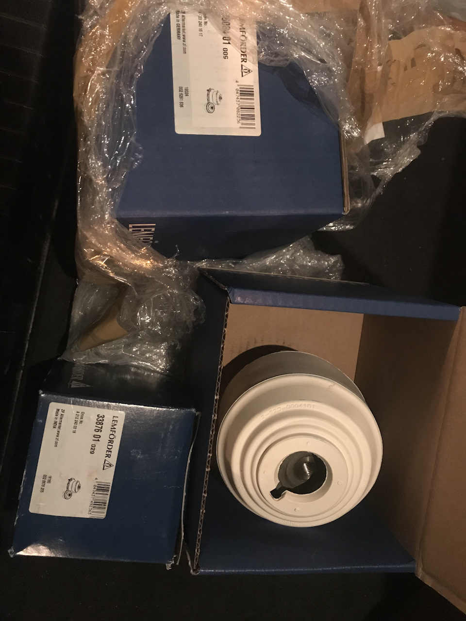 A2122400318 Опора двигателя Mercedes | Запчасти на DRIVE2