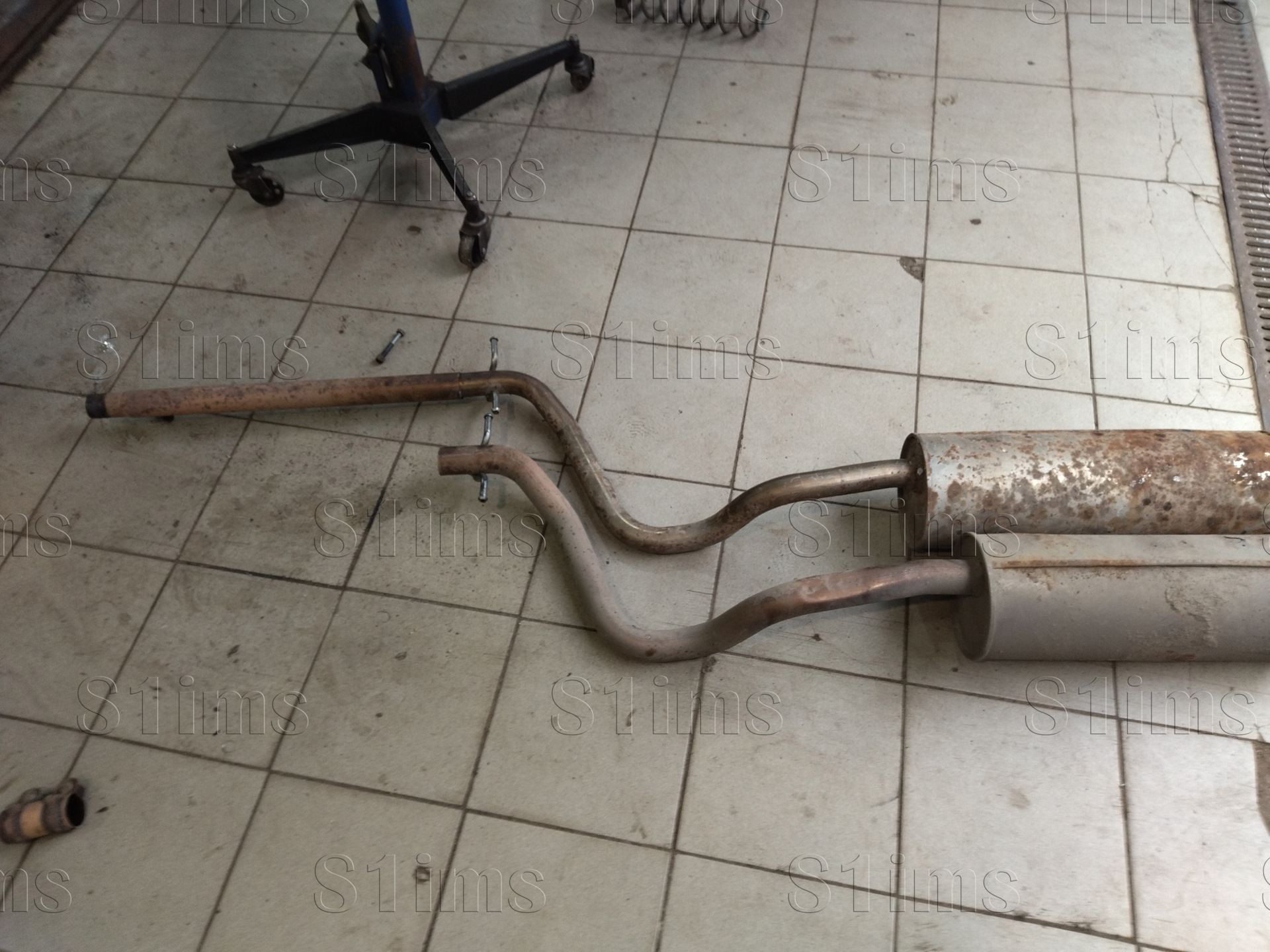 Глушитель от рестайла VW POLO Sedan — Volkswagen Polo Sedan, 1,6 л ...