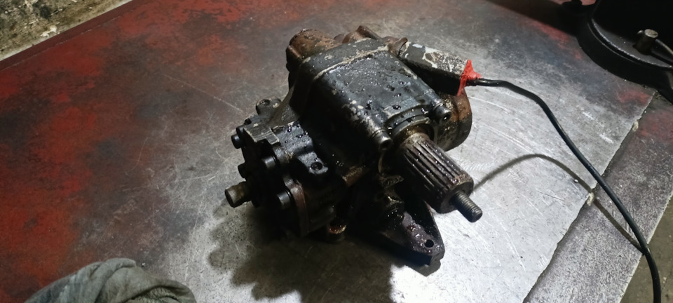 На одни месячные меньше — Mercedes-Benz S-Class (W140), 3,2 л, 1993 ...