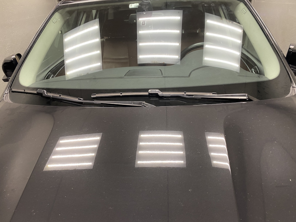 Лобовое стекло, стеклоочистители. — BMW X5 (E70), 3 л, 2013 года ...