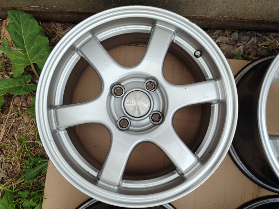 Литые диски Skad 6Jx15 ET48 4x100 на Hyundai Solaris (1G). Б/у | 20 000 ...