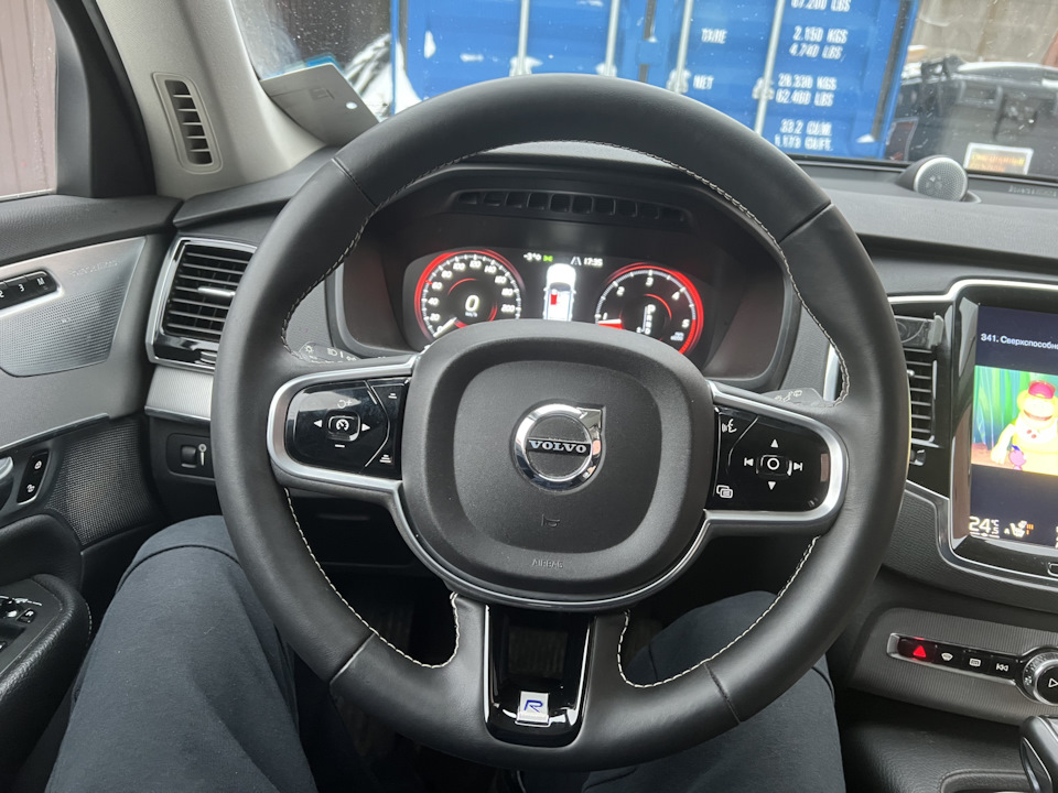 Руль с лепестками и подогревом — Volvo XC90 (2G), 2 л, 2017 года ...