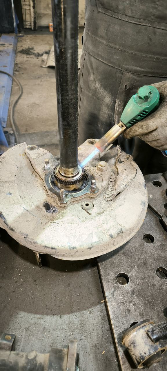 Замена заднего ступичного подшипника. Замена переднего коренного ...