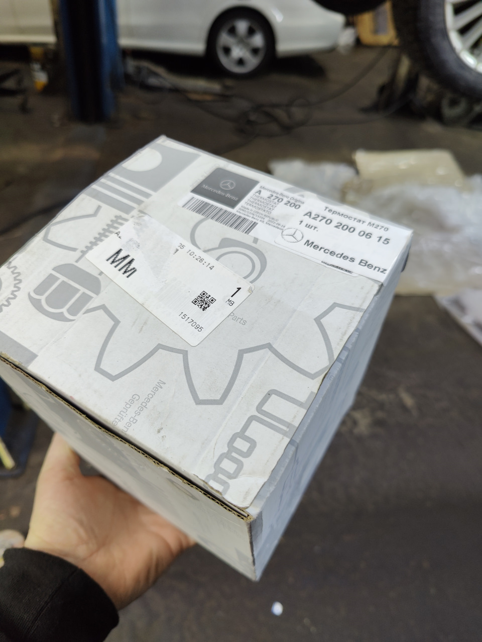 Ремонт: Замена термостата, корпуса масляного фильтра, насоса и бачка ...