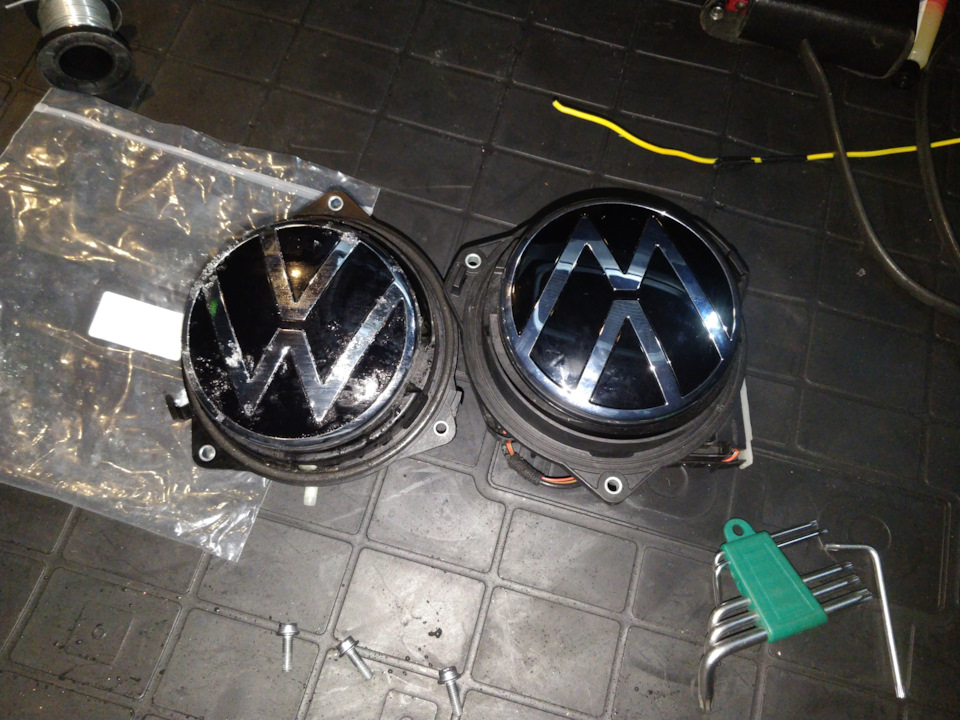 Установка камеры заднего вида (оригинал) часть 2 из 3 — Volkswagen Polo ...