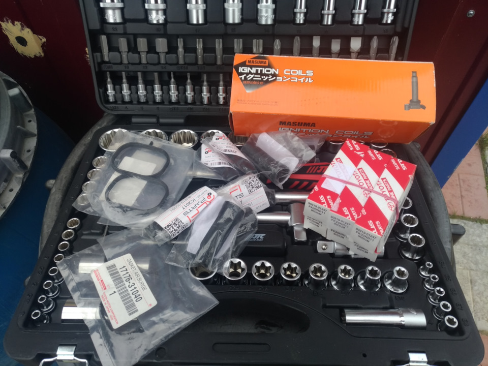 Замена свечей! — Toyota Camry (XV40), 3,5 л, 2008 года | плановое ТО ...