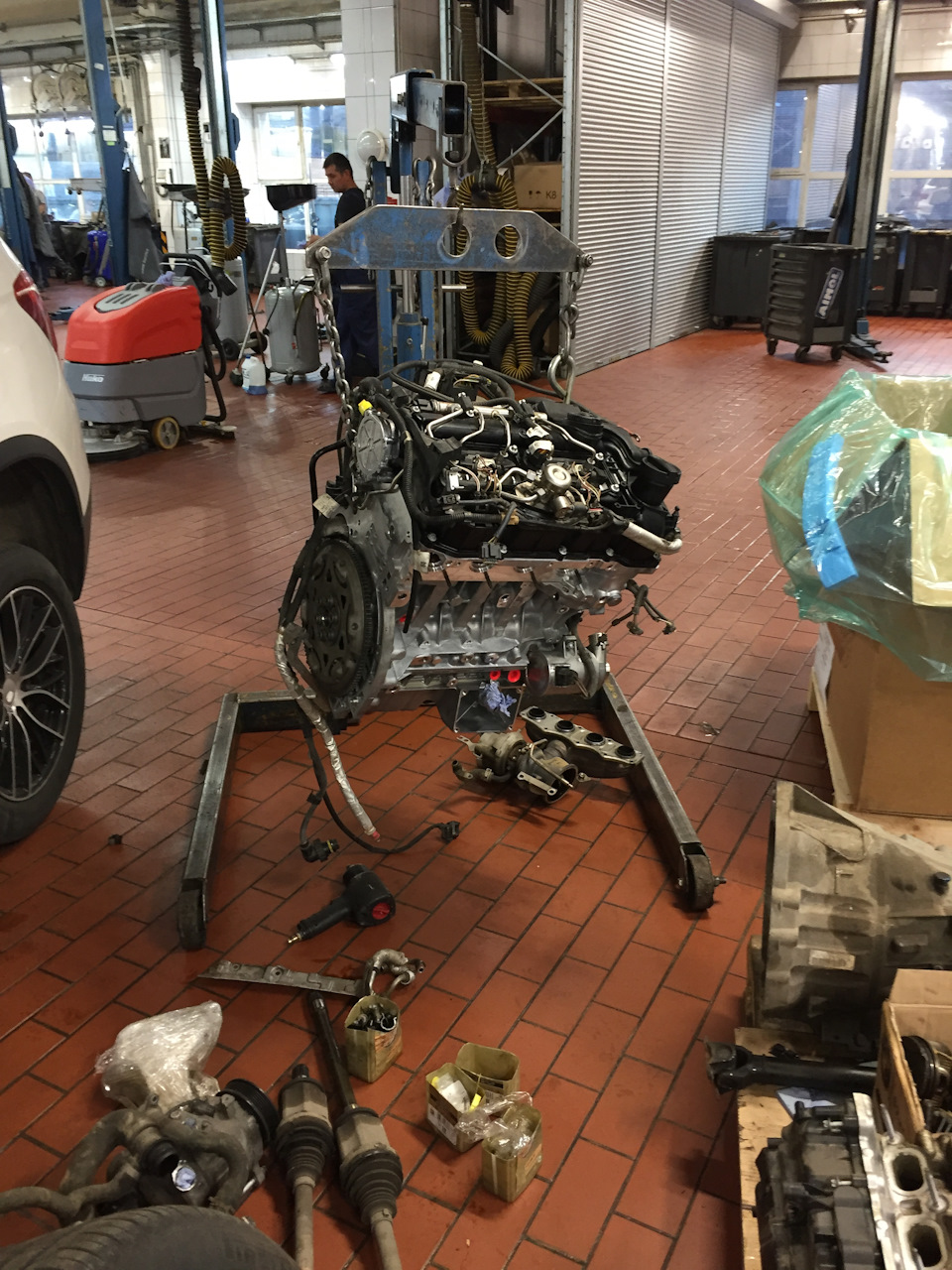 Замена мотора — BMW X3 (F25), 2 л, 2014 года | поломка | DRIVE2