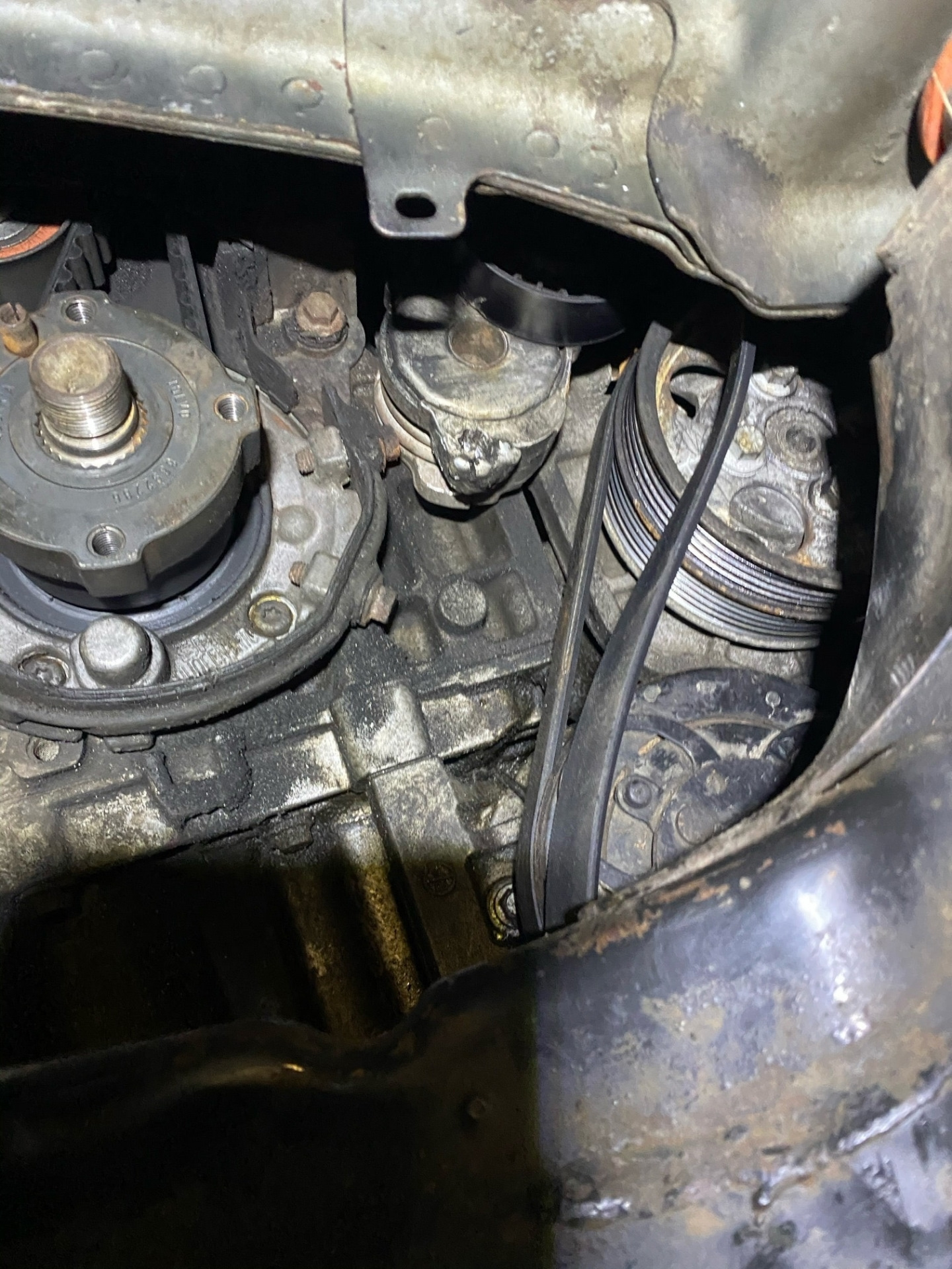 Замена ремня грм, роликов, сальников распредвалов — Volvo S80 (2G), 2,5 ...