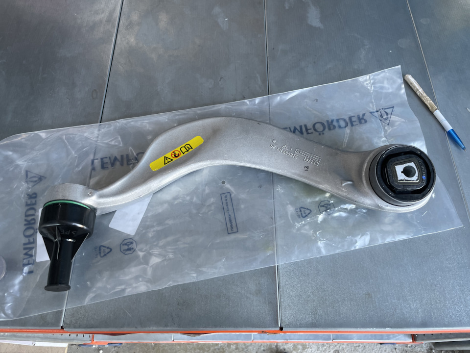 Подушки мотора и чуть подвески — BMW 5 series (F10), 3 л, 2011 года ...