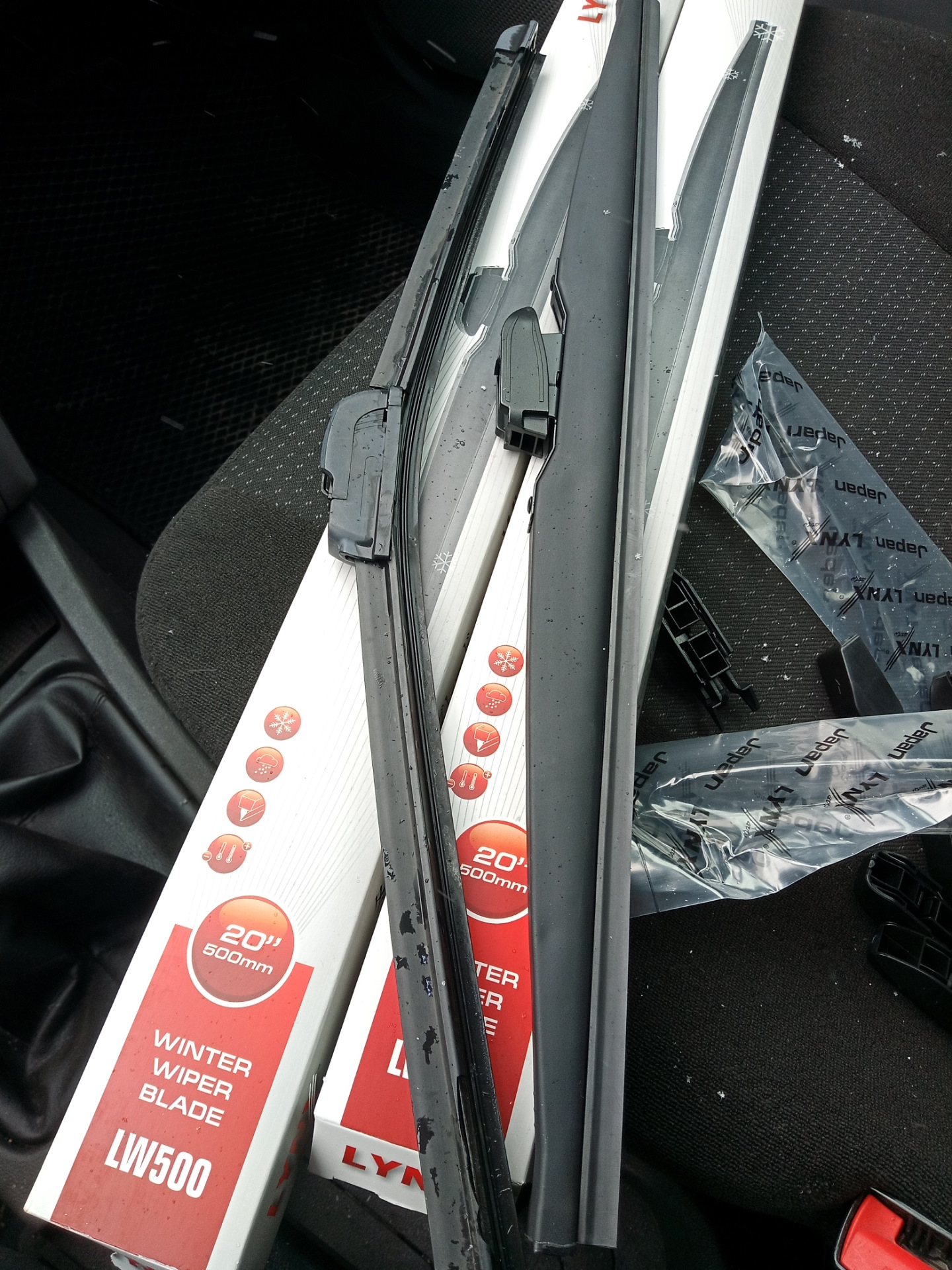 Зимние щётки дворников… — Lada Приора универсал, 1,6 л, 2010 года ...