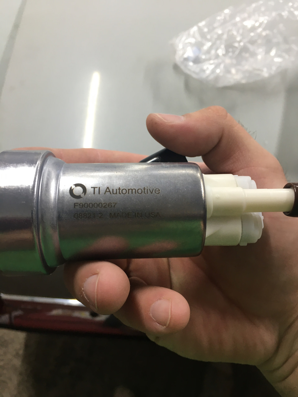 Установка топливного насоса Walbro 450 — ГАЗ 24, 2,5 л, 1983 года ...