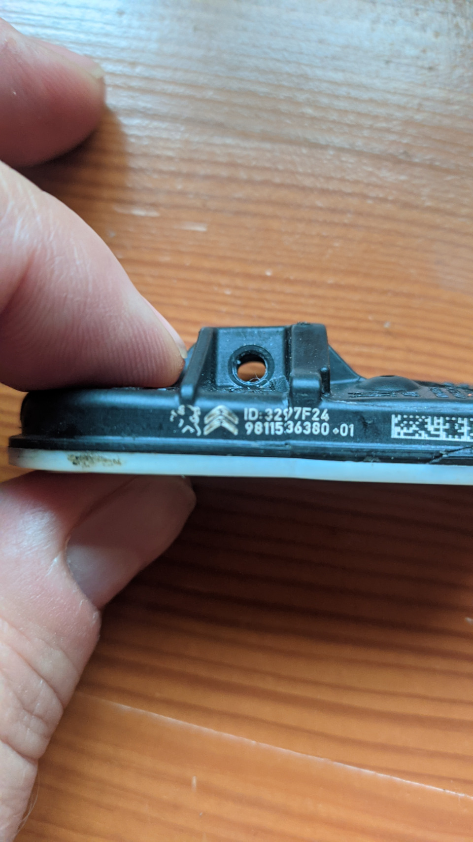 9811536380 Датчик давления в шине (TPMS sensor) Peugeot Citroen ...