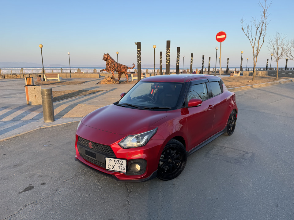 Покупка Red Pocket Rocket — Suzuki Swift Sport (3G), 1,4 л, 2018 года ...