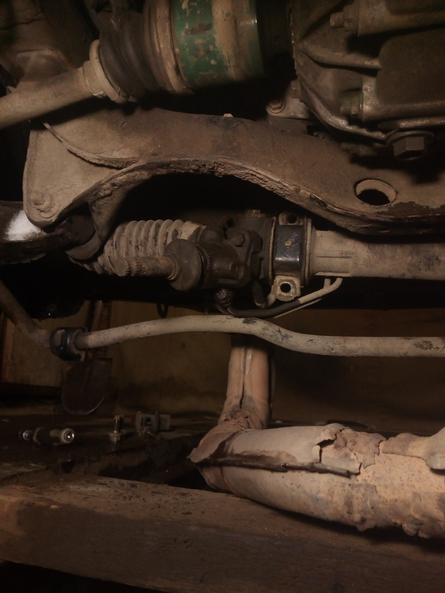 Про замену верхнего сальника рулевой рейки. И про защиту картера ...