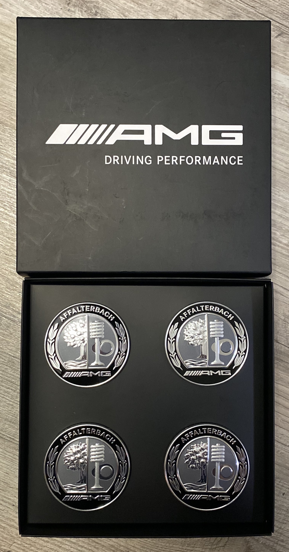 A0004003100 Крышка ступицы колеса MERCEDES | Запчасти на DRIVE2