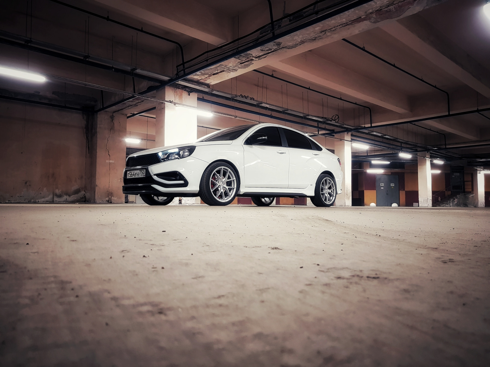 Надел 18 тапки на лето. — Lada Vesta Sport, 1,8 л, 2019 года | колёсные диски | DRIVE2