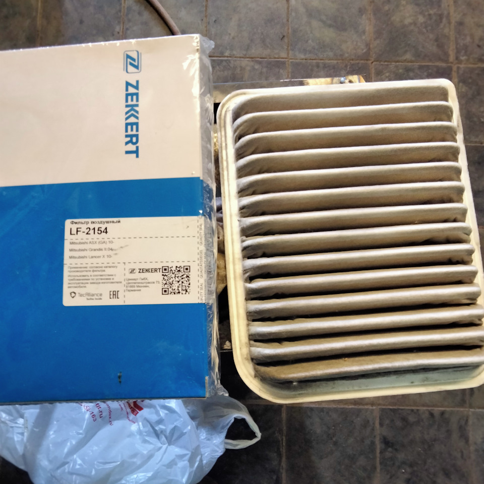 Замена прокладки пружины передней. — Mitsubishi Lancer X, 1,6 л, 2013 ...