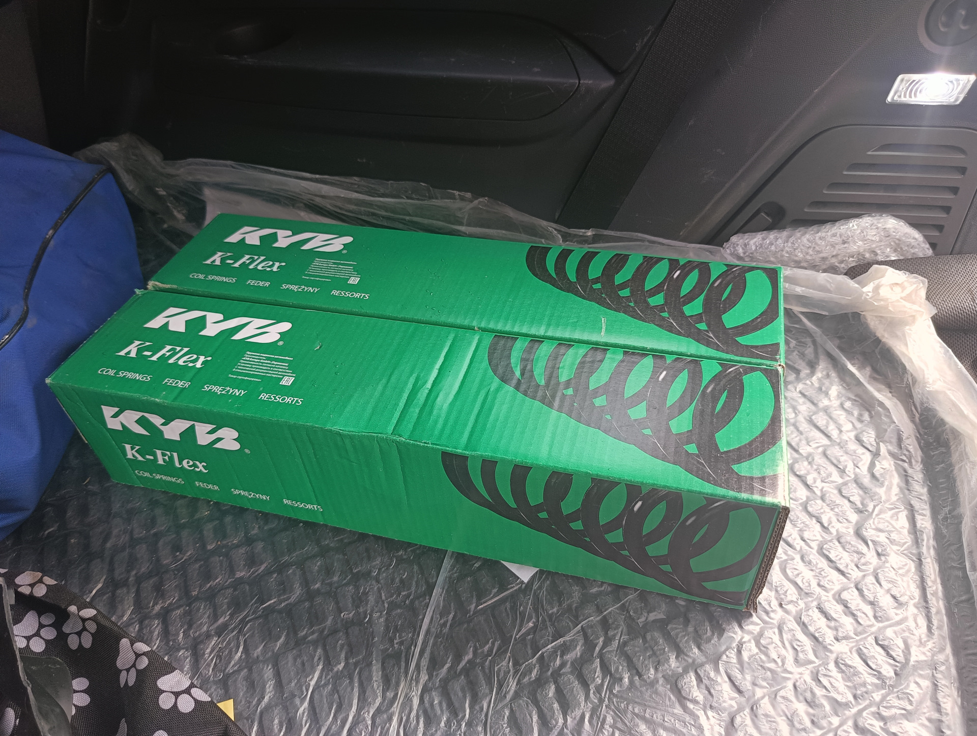 139. Замена передних пружин — Chevrolet TrailBlazer (2G), 2,8 л, 2014 ...