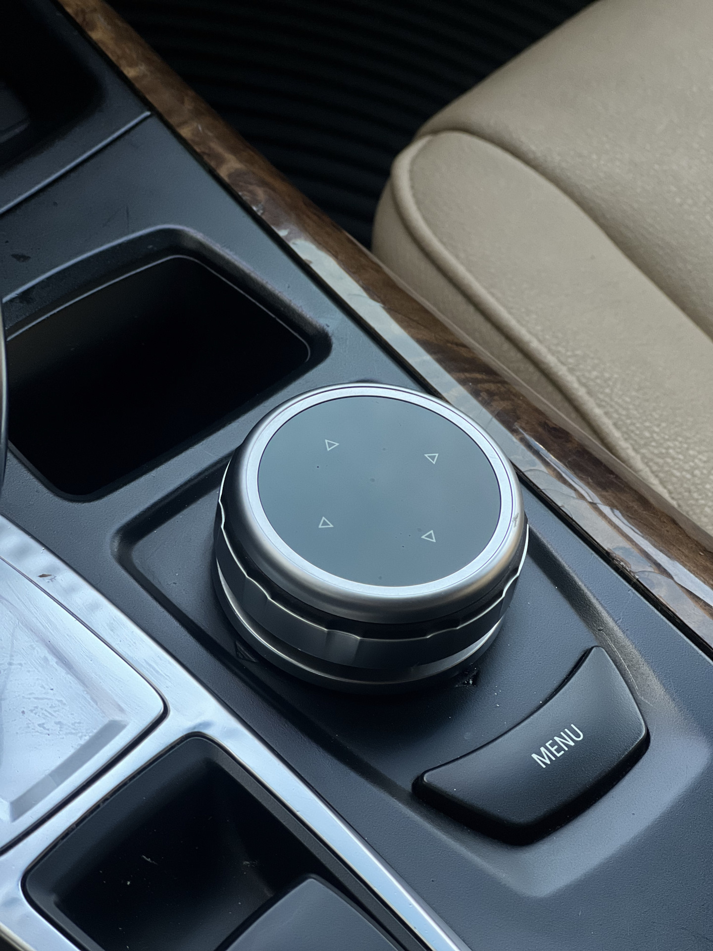 #48 Камера заднего вида и немного мелочей — BMW X5 (E70), 3 л, 2009 ...