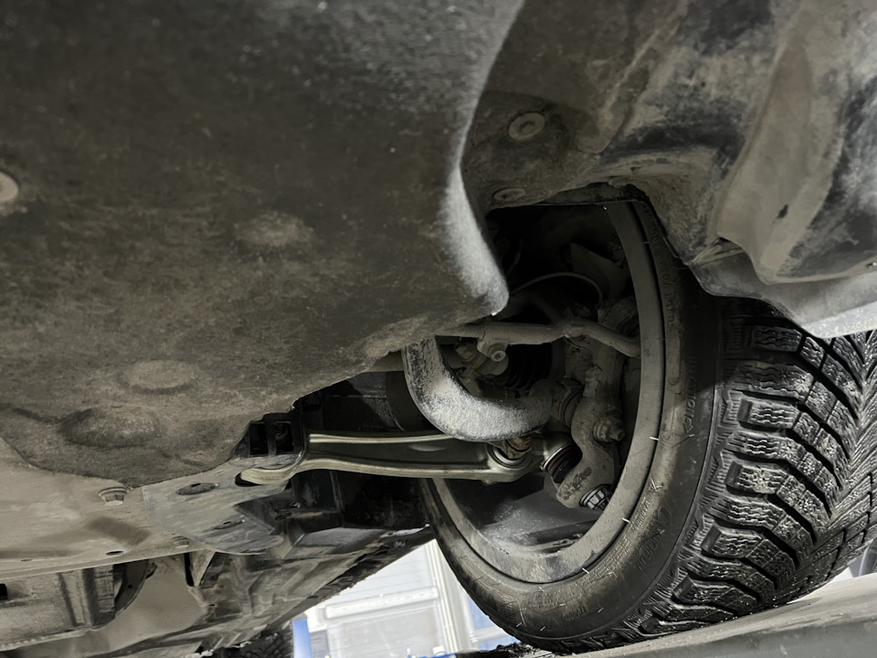 Замена прокладки клапанной крышки, сальника на задний редуктор, датчика ...