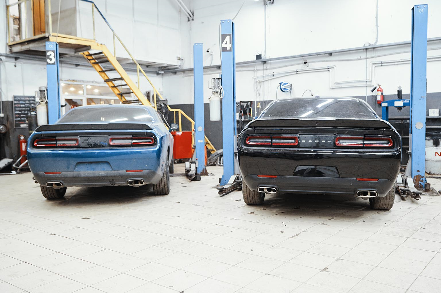 Оранжевые поворотники Додж Челленджер — Mopar plus на DRIVE2