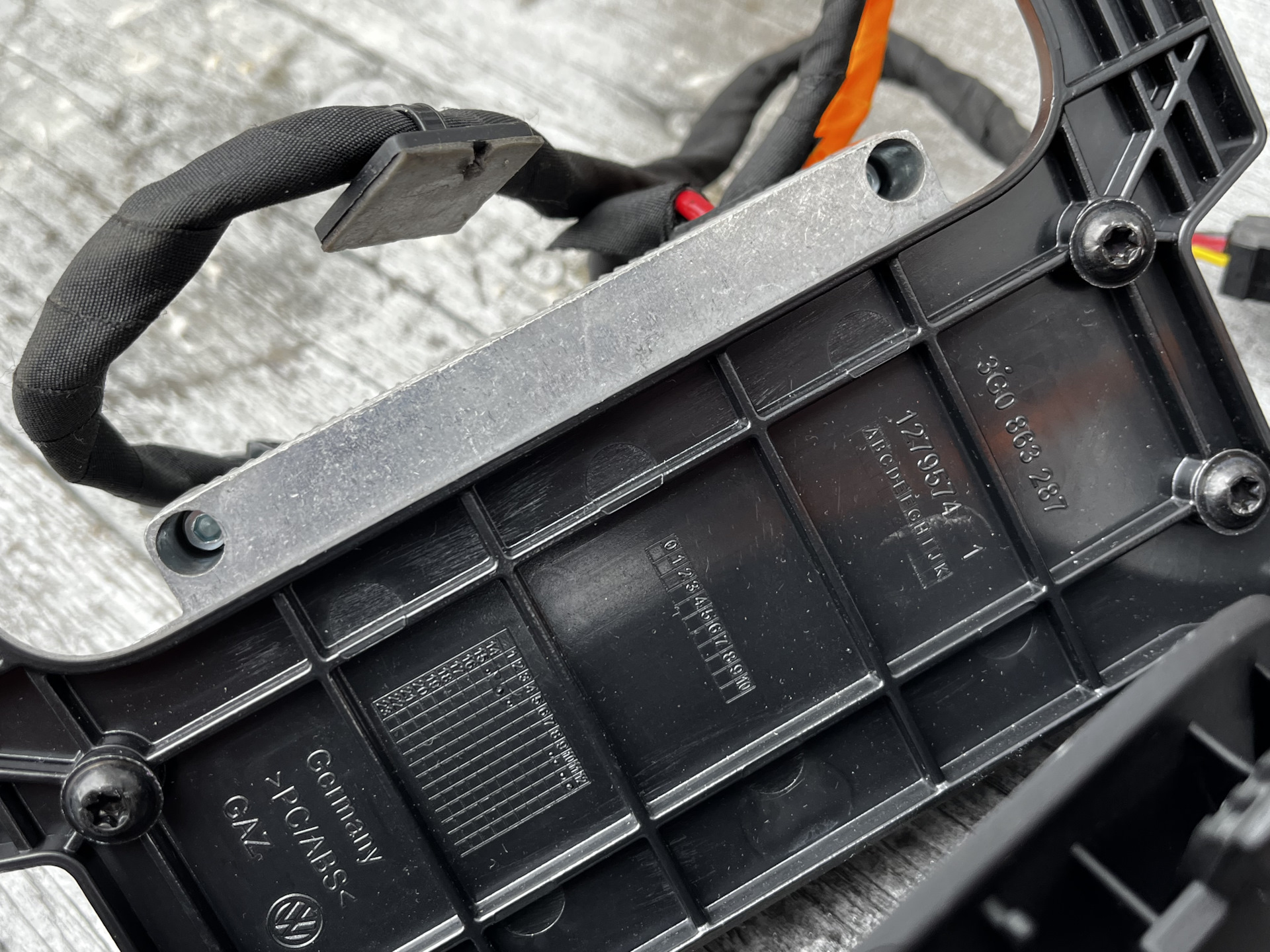 220v passat b8 конвертер 220 вольт орига — =VAG-LIQUID= на DRIVE2