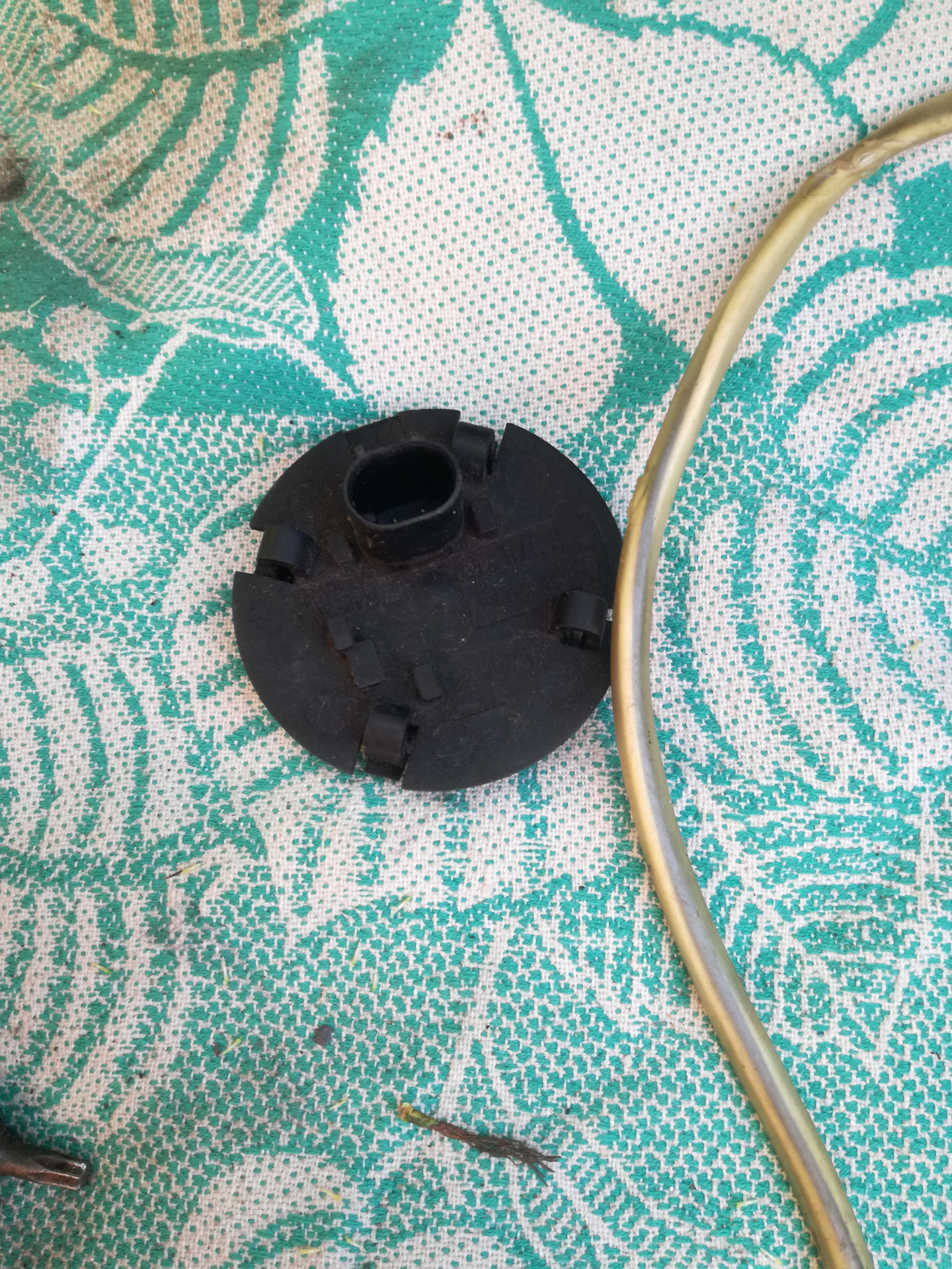 Замена втулки, сальников, масла в угловой, а так же еще 4л масла акпп ...