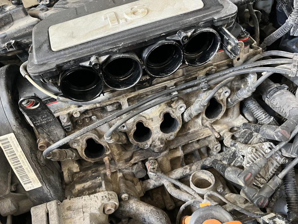 Замена прокладки клапанной крышки — Volkswagen Jetta V, 1,6 л, 2007 ...