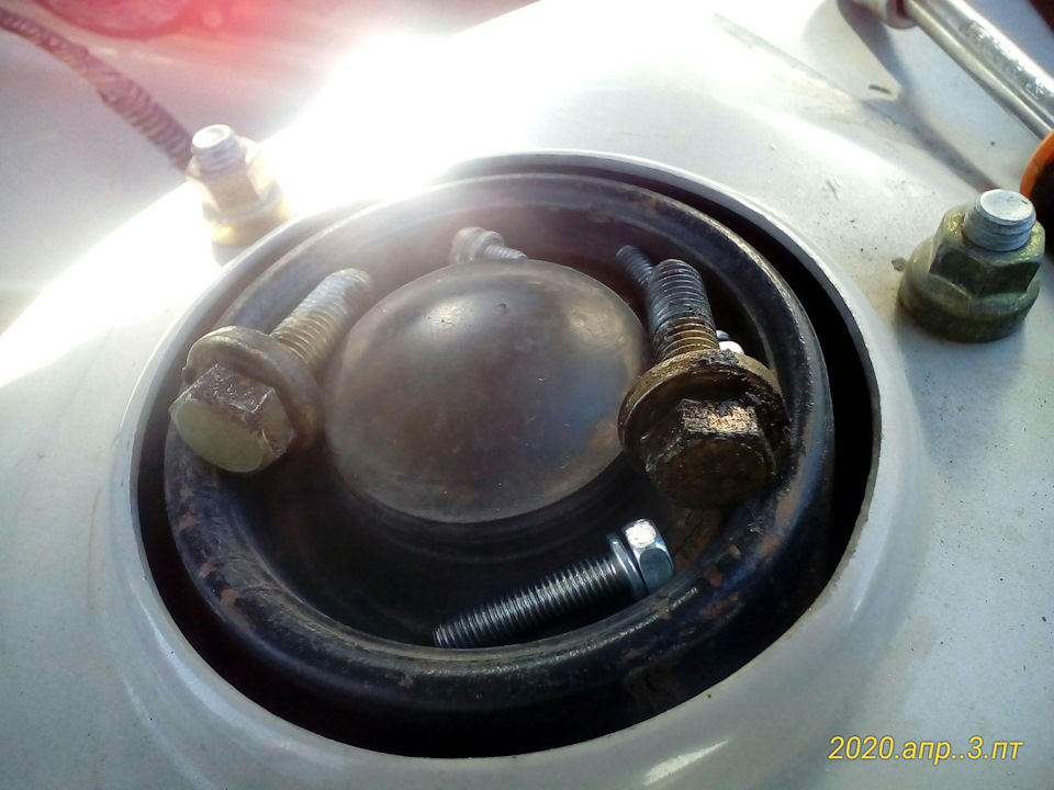 замена КОЛЬЦО ПОД ТРАМБЛЁР 4-5AFE — Toyota Corolla (110), 1,5 л, 1998 ...