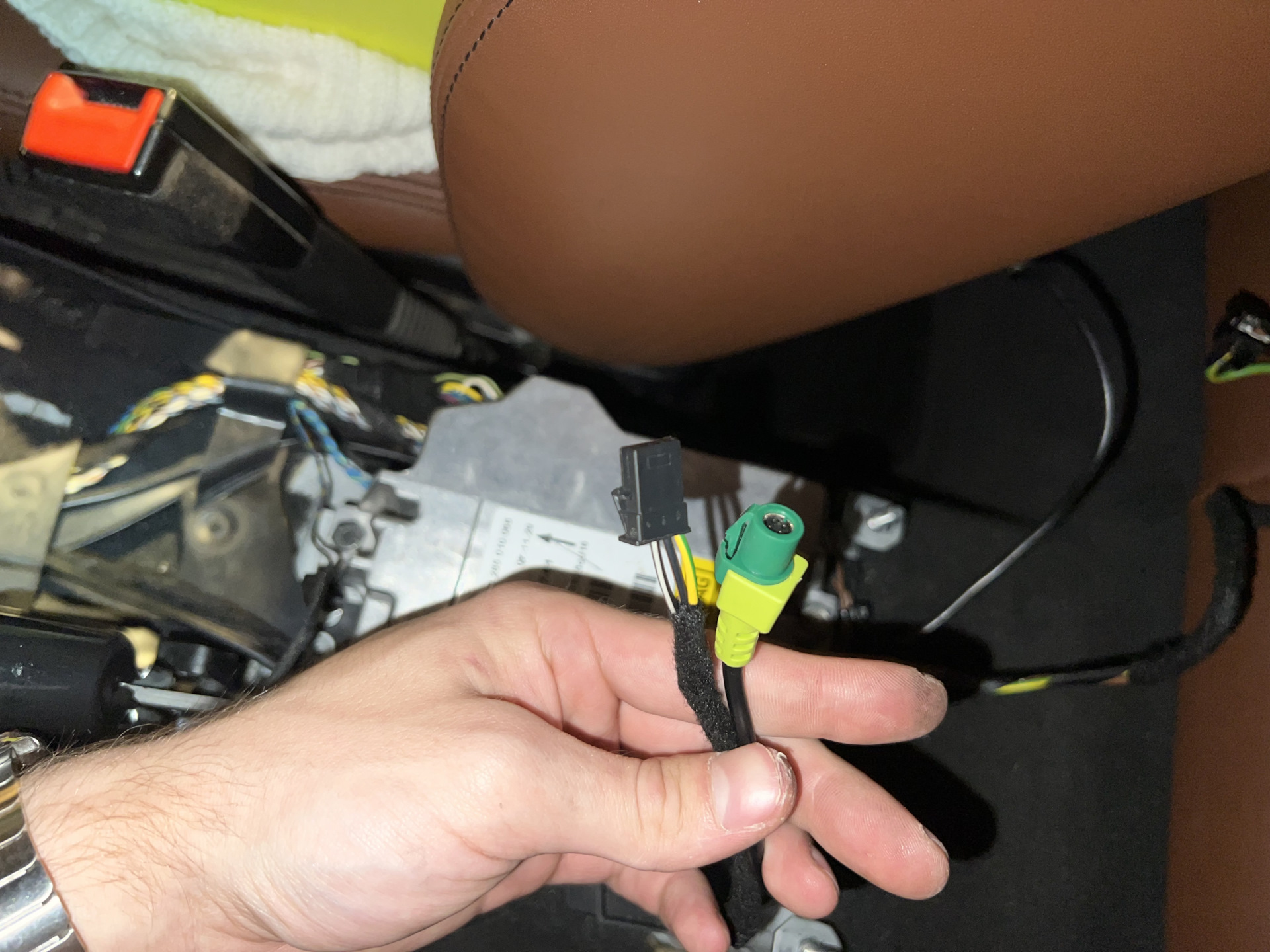 128] Добавляем штатный Type-C в Е серию — BMW 1 series (E81/E87), 3 л ...