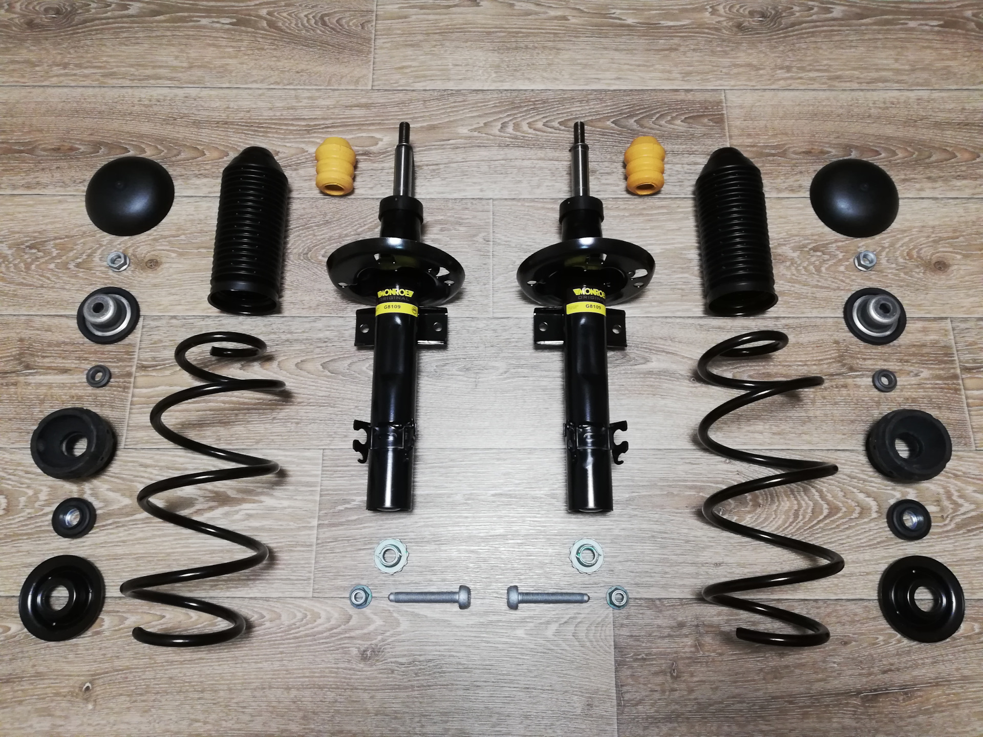 Покупка деталей для замены передней подвески — Volkswagen Polo Sedan, 1 ...