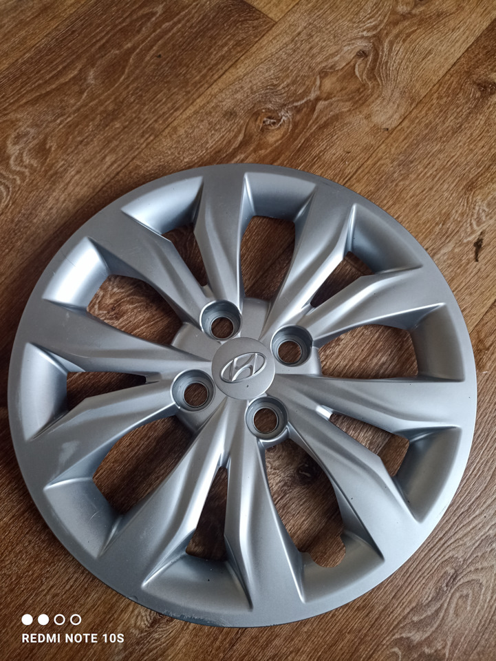 Колпаки r15 Solaris 2 на Hyundai Solaris (2G). Б/у | 3 500 ₽ в городе ...