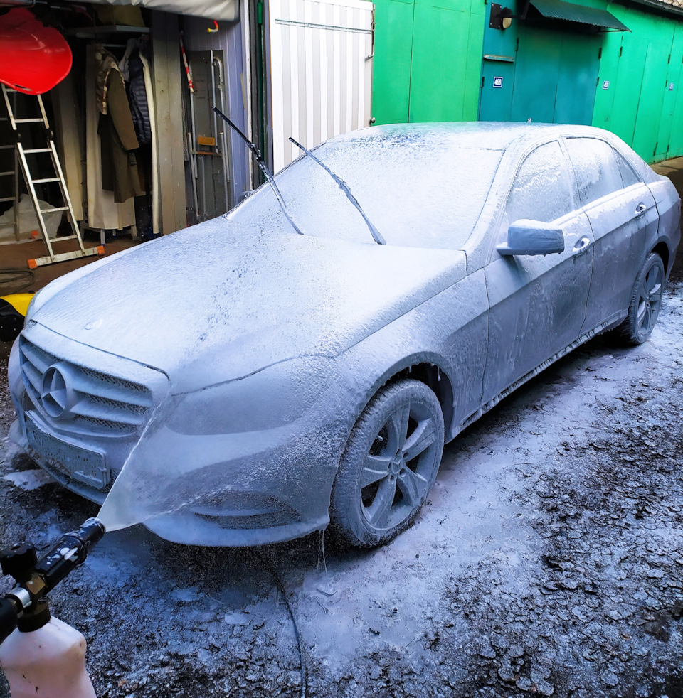 Самостоятельная замена тормозной жидкости и ее прокачка на Mercedes ...