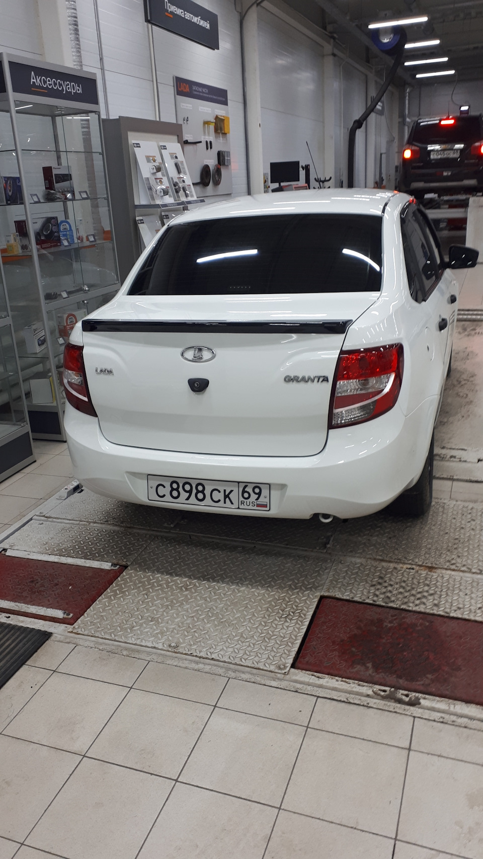 Спойлер от Гранты Спорт — Lada Гранта, 1,6 л, 2018 года | стайлинг | DRIVE2