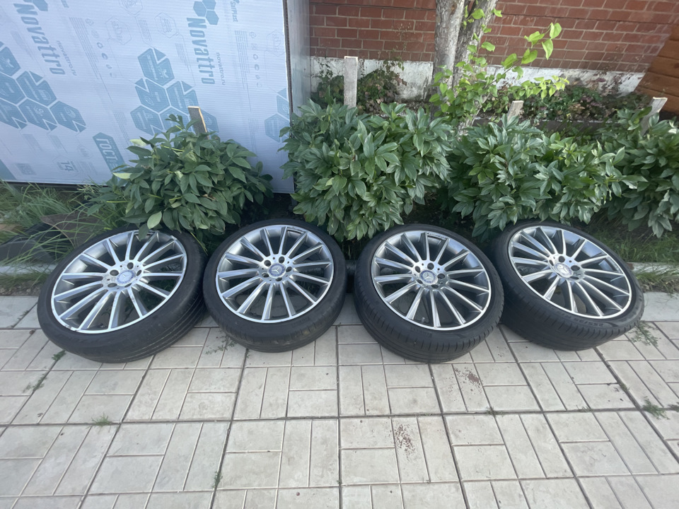 Шины летние Pirelli 255/35 R19, кованые диски Mercedes Benz 8,5Jx19 ...