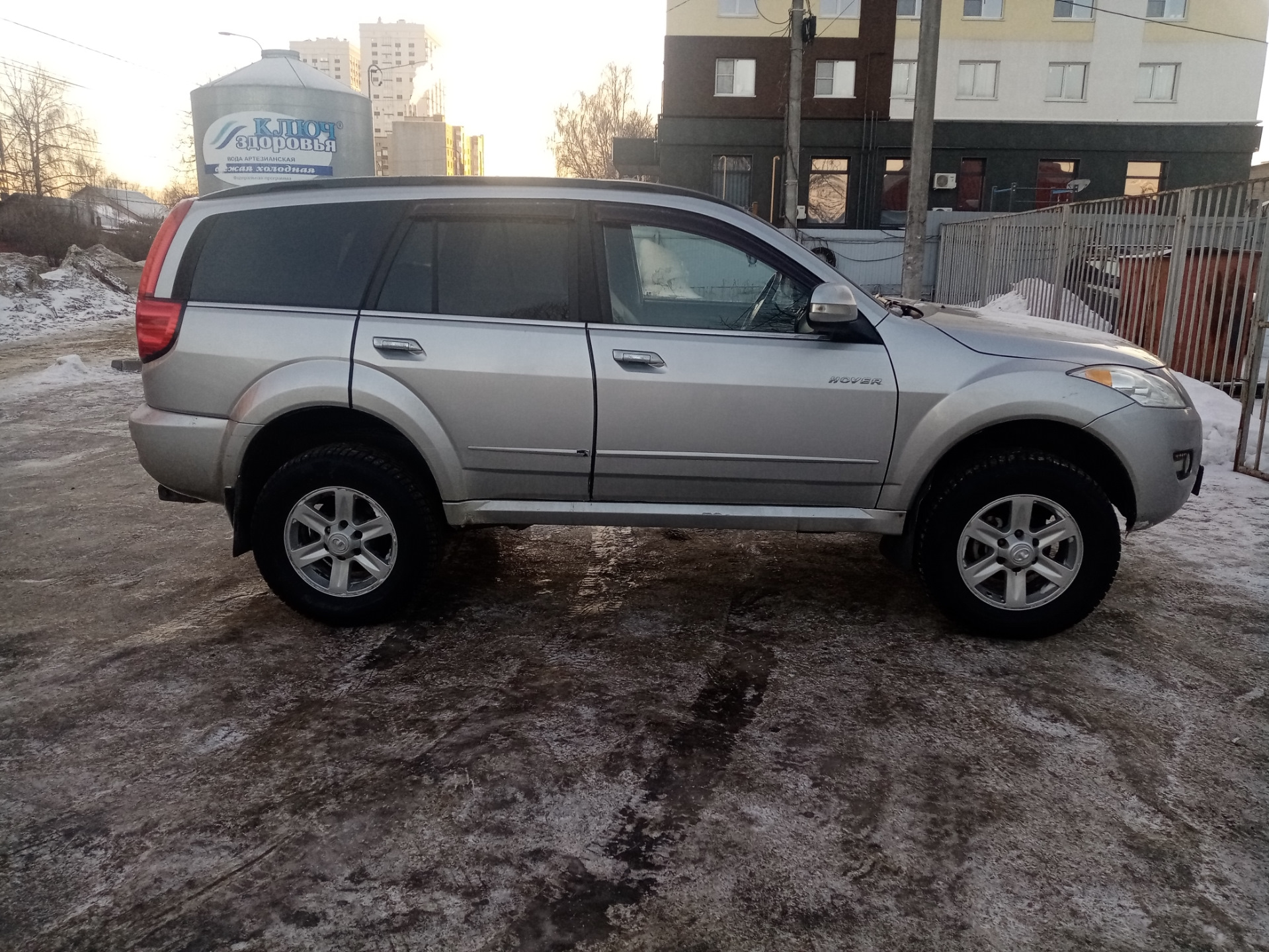 Вот и пришла пора сменить старые зимние шины, на новые. — Great Wall Hover, 2,4 л, 2013 года ...
