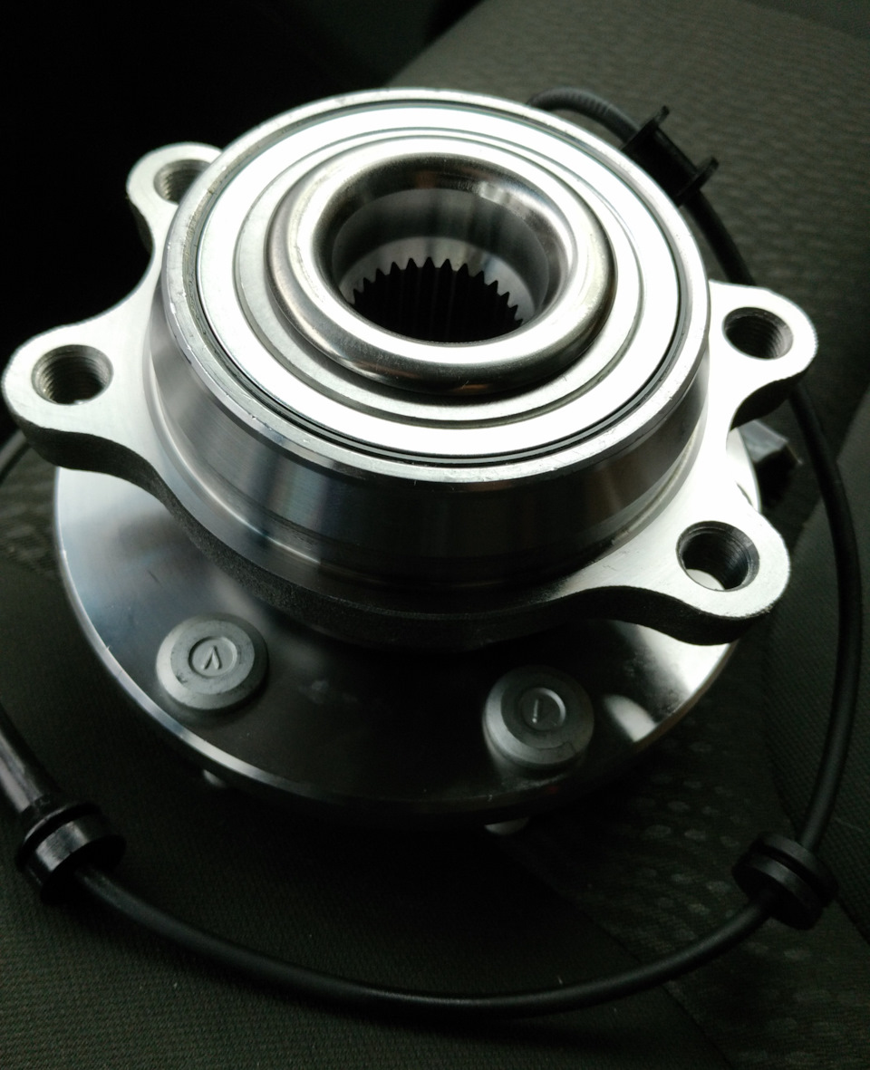 Замена ступица переднего колеса. — Nissan Pathfinder (3G), 2,5 л, 2012 ...